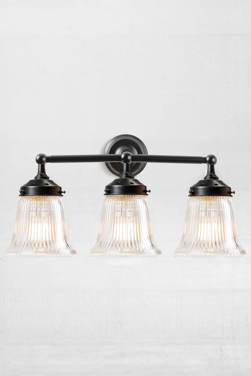 Victoria Glass Triple Swivel Arm Wall Light – Fat Shack Vintage