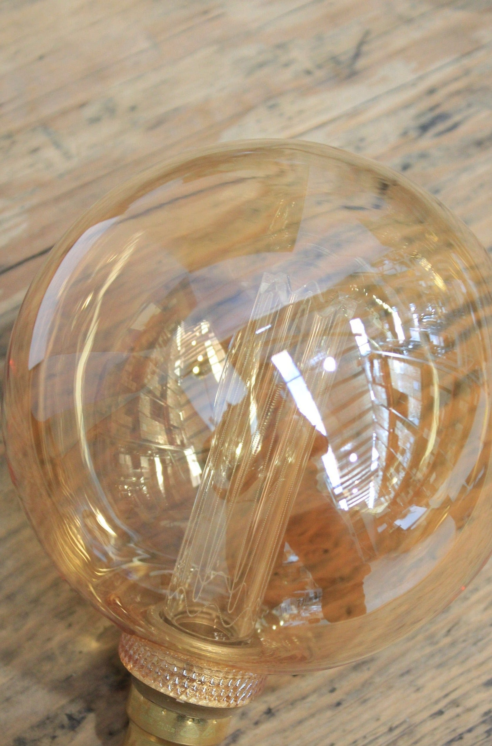 4W E27 Laser-cut Filament LED G125 Round Amber 1800K Bulb — Fat Shack ...